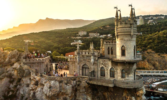 Ласточкино гнездо в Крыму, история замка, как добраться, фото